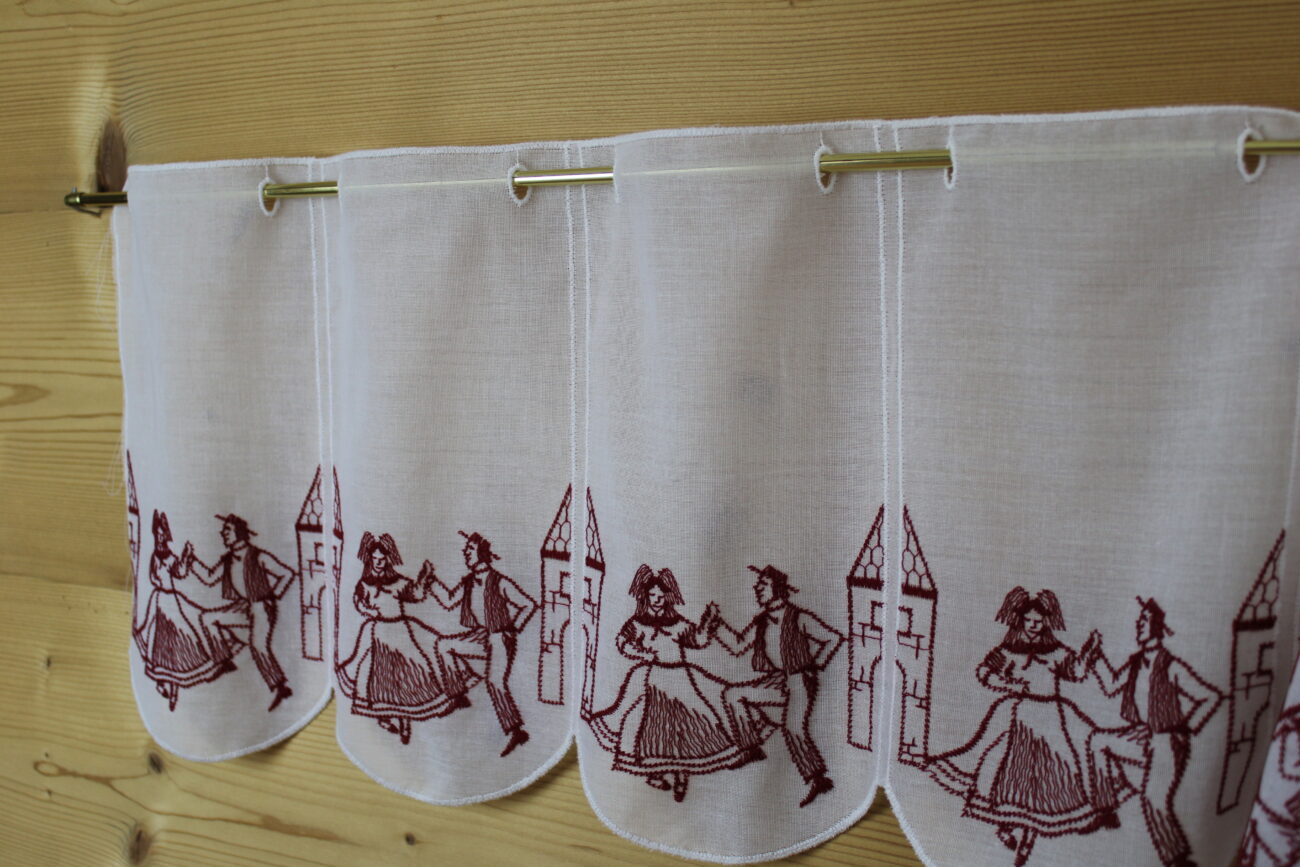 Petit rideau blanc Alsace